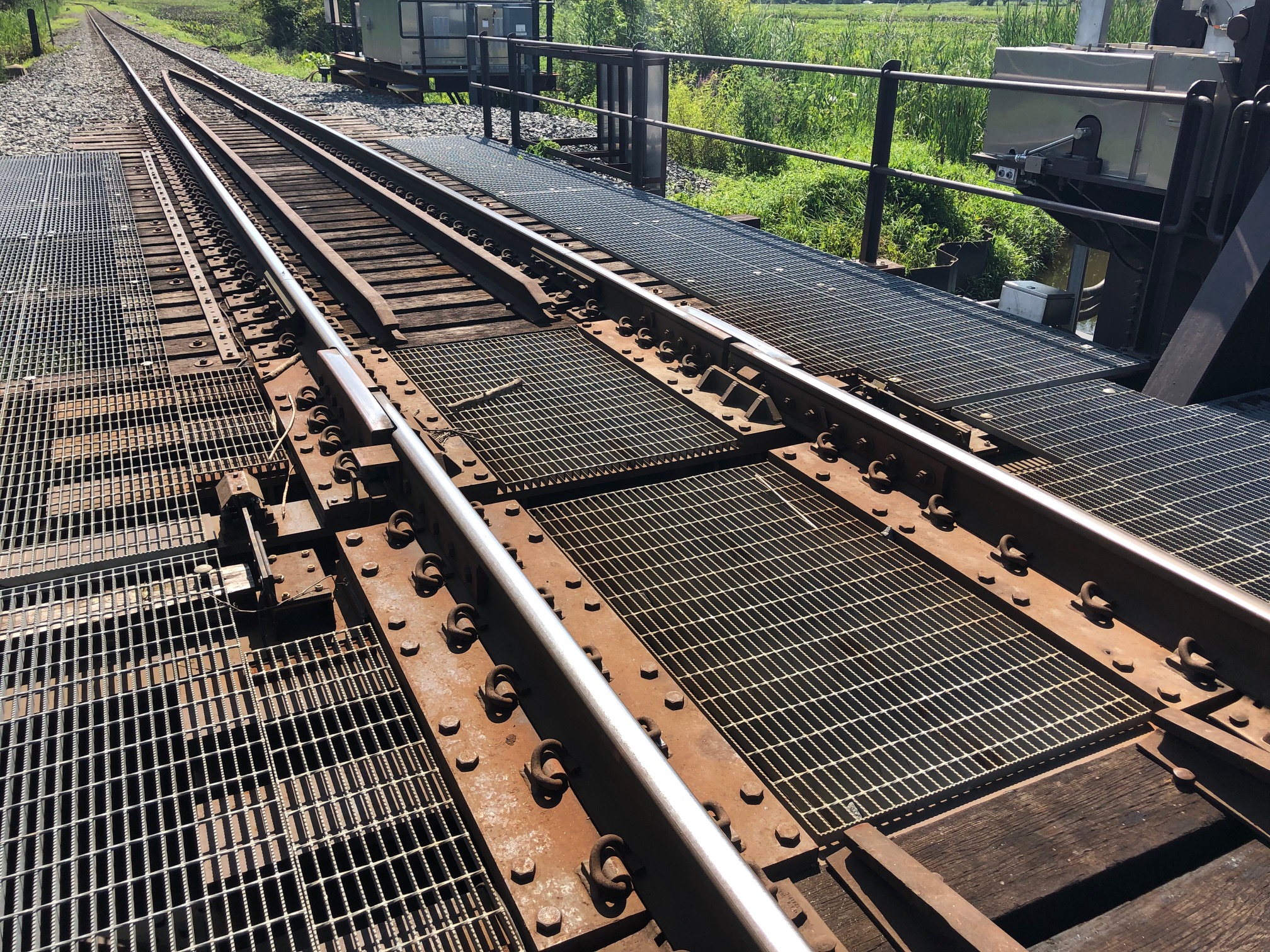 RIDEX® Miter Rails for Movable Bridges – CMI Promex